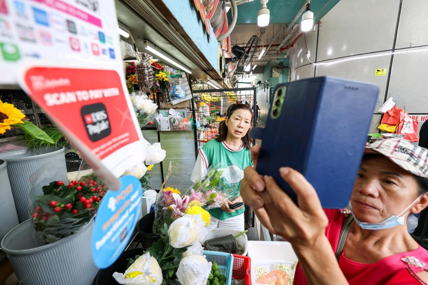 Heartland merchants get boost in earnings on weekends from PayLah ...