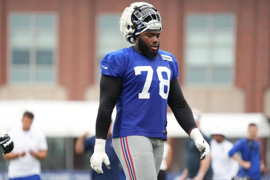 Giants LT Andrew Thomas undergoes foot surgery, likely out for season ...