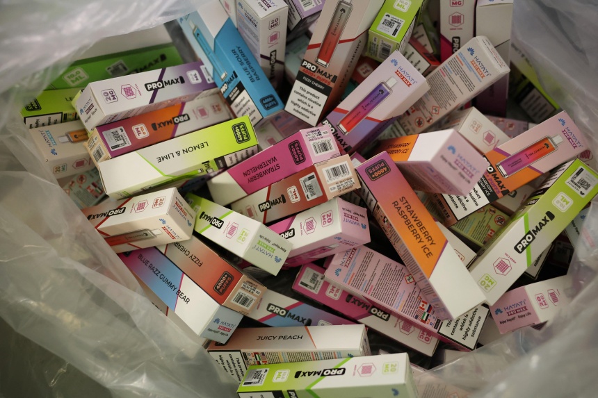 UK to ban disposable vapes from 2025 to crack down on teen use | The ...