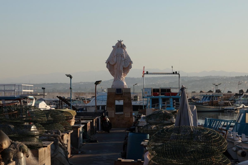 Israeli airstrikes turn Lebanon's Tyre into ghost town | The Straits Times