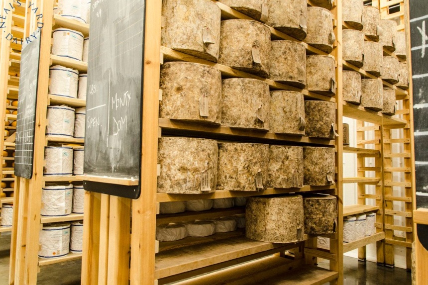 Scammers swipe 20 tonnes of cheddar in UK cheese ‘heist’ | The Straits ...