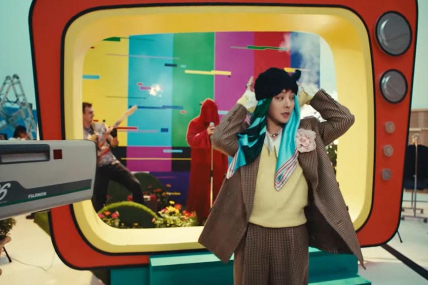 K-pop star G-Dragon’s first solo song in seven years posts strong ...