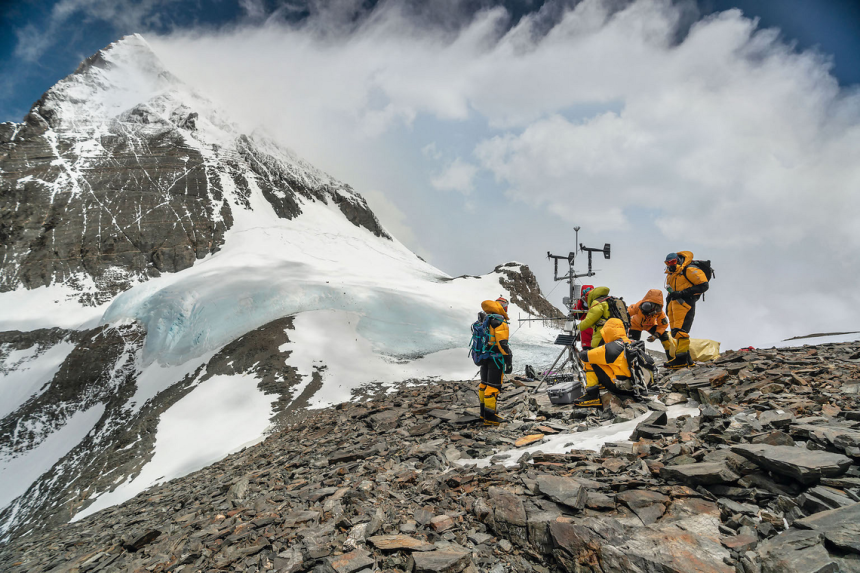 Braving the earth’s extremes: How explorers unravel climate mysteries ...