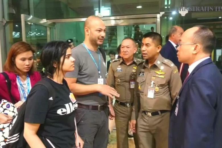 Fearing for safety of Saudi teen Rahaf Mohammed, Canada refugee agency ...