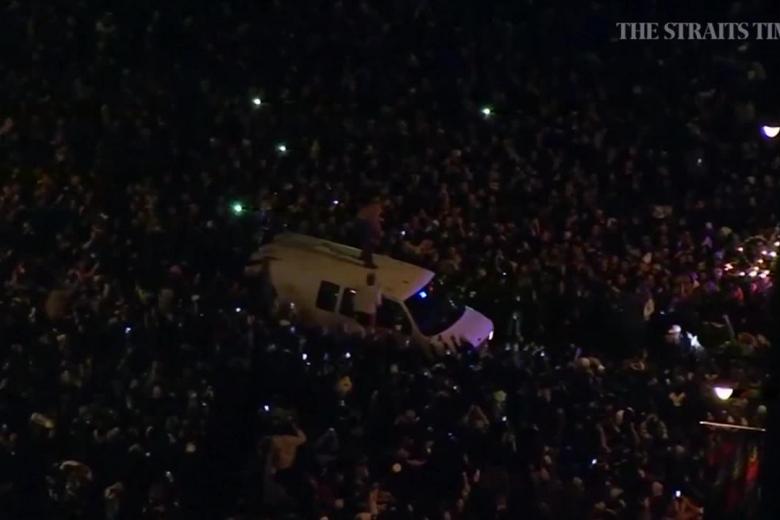 American Football: Riots erupt in Philadelphia after the Eagles' first ...