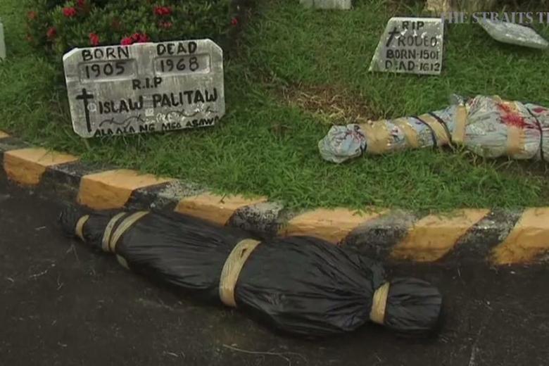 Duterte's drug war adds new horror to Halloween | The Straits Times