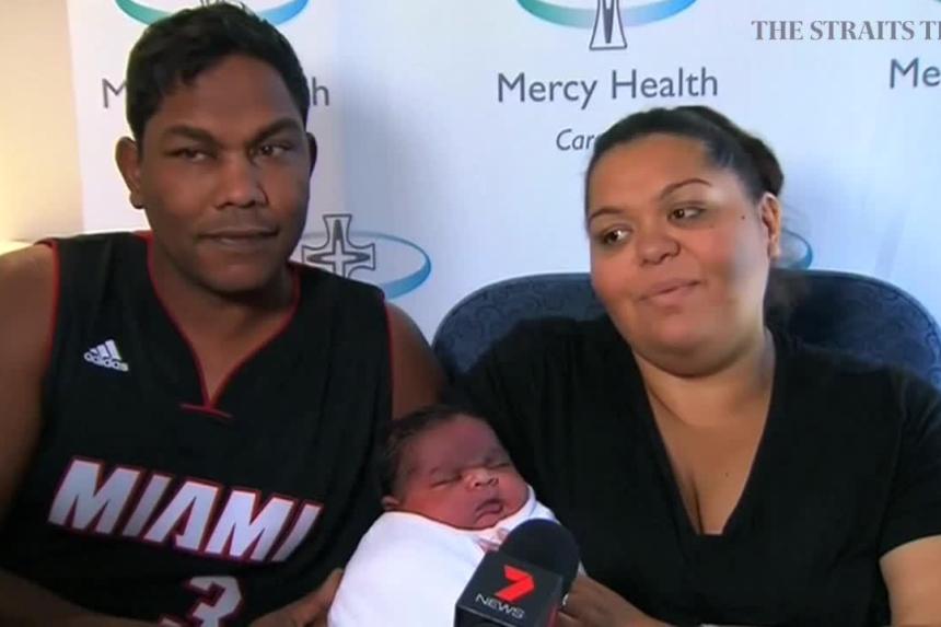 Australian mum welcomes 6kg baby boy | The Straits Times