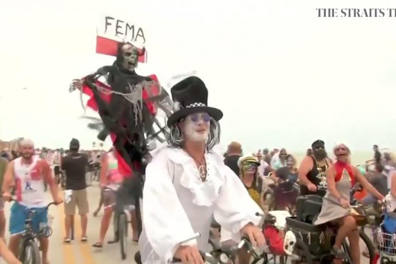 Thousands dress up for 'Zombie Bike Ride' in Florida's Key West | The ...