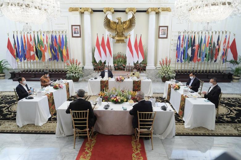 Asean leaders gather in Jakarta with junta leader in bid to end Myanmar ...