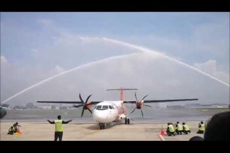 Firefly lands in Seletar Airport, new GPS-based procedures could be ...