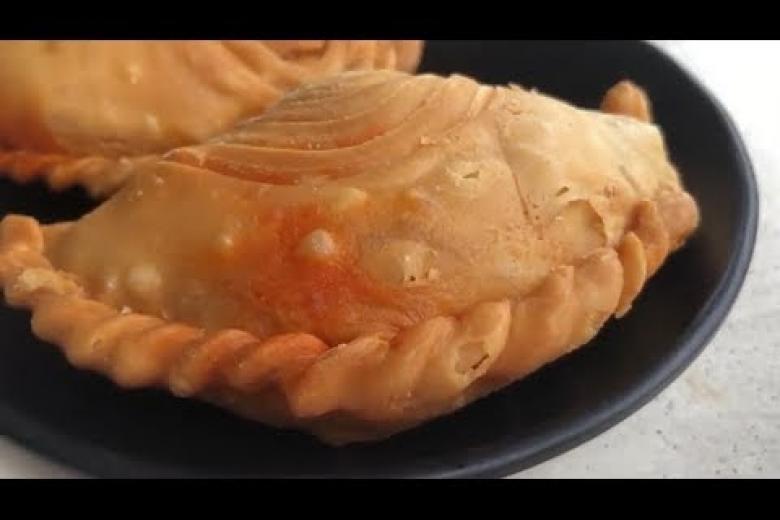 Cheap & Good: Comforting puffs at Soon Soon Huat Curry Puff in East ...