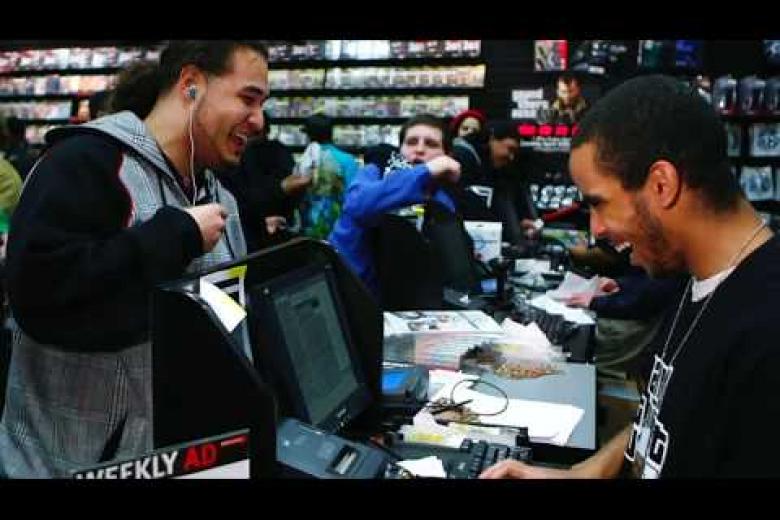 GameStop stock plunges nearly 40 per cent as gamers brace for new era ...