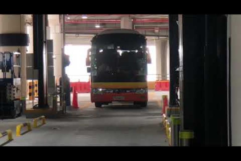 New scanners to check buses entering Tuas Checkpoint | The Straits Times