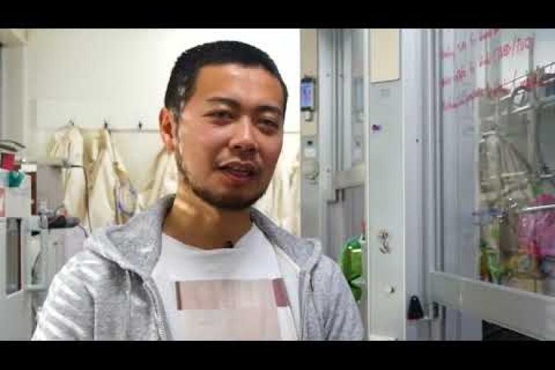 Self-healing glass repairs itself if pressed together | The Straits Times