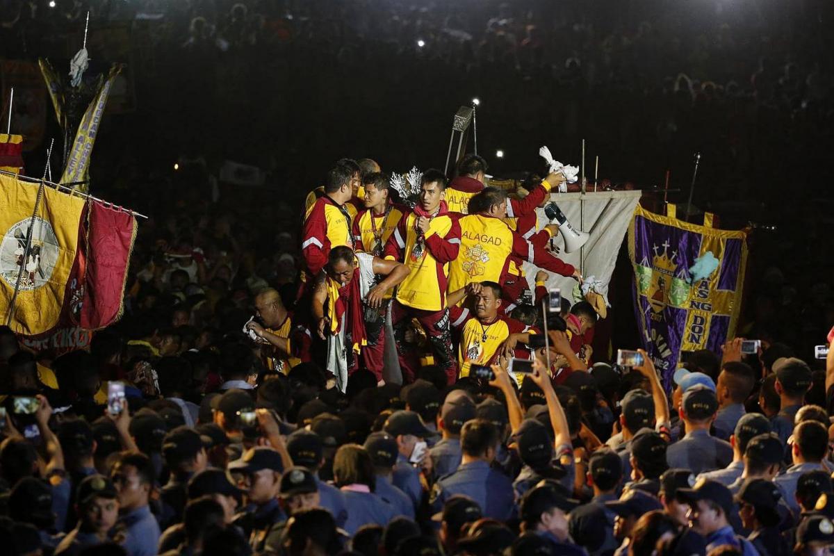 In Pictures: Annual procession of the Black Nazarene in Philippines ...