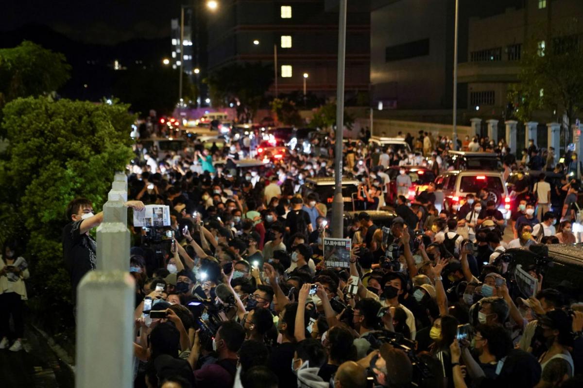 In Pictures: Hong Kong's Apple Daily prints final edition | The Straits ...