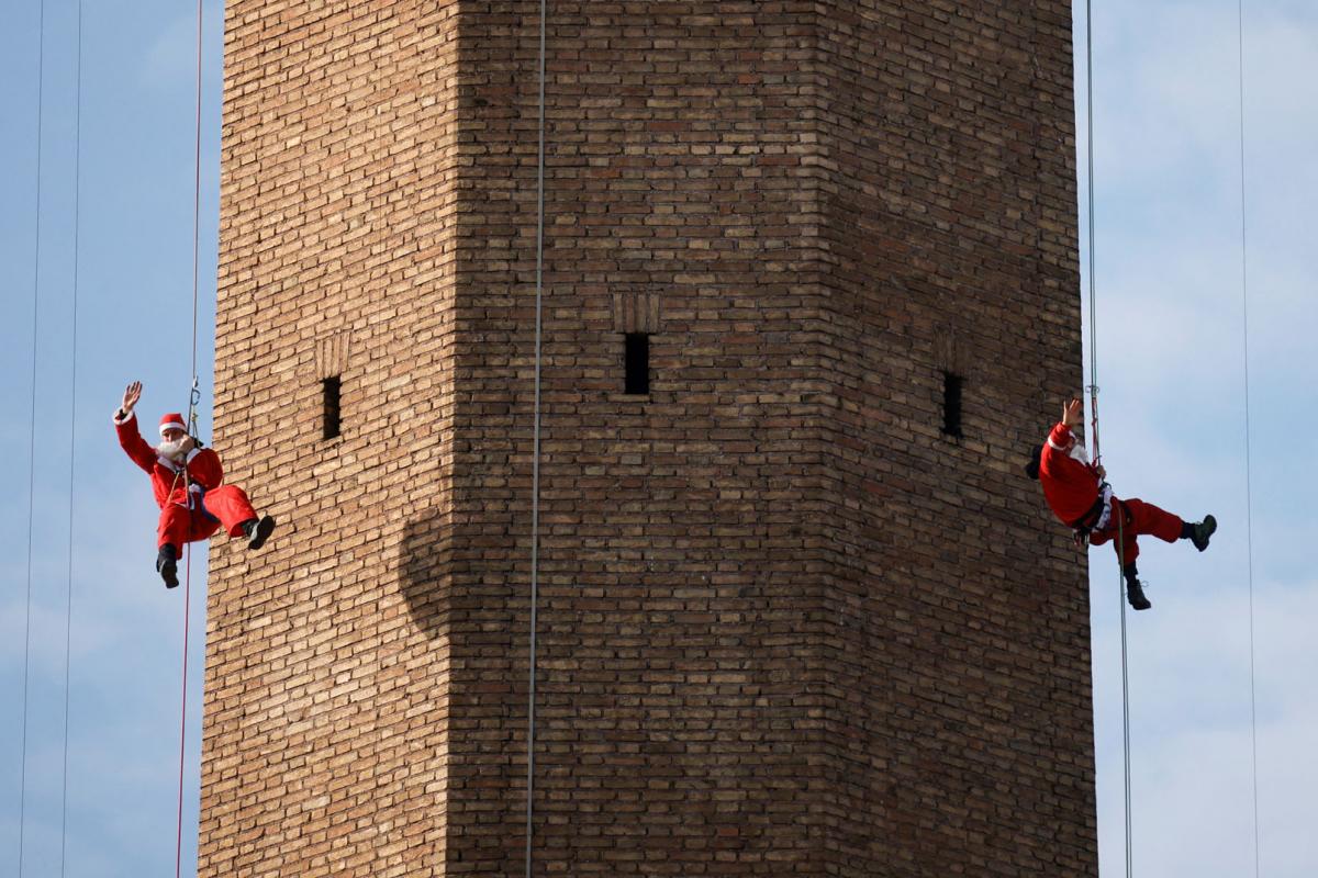 Today in Pictures, Dec 24, 2021 | The Straits Times