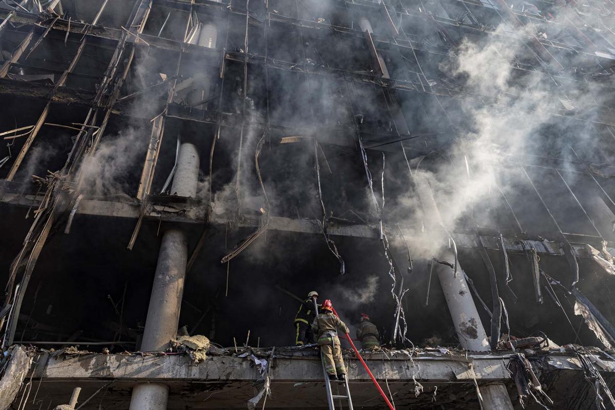 In Pictures: Ukraine shopping mall in Kyiv destroyed in overnight ...
