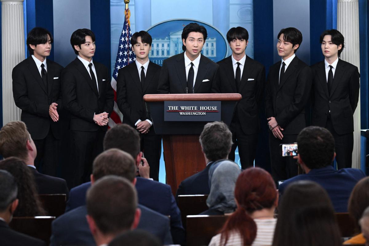 In Pictures: K-pop band BTS meets US President Biden | The Straits Times