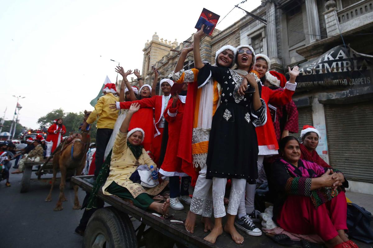 In Pictures: Festive spirit ahead of Christmas | The Straits Times