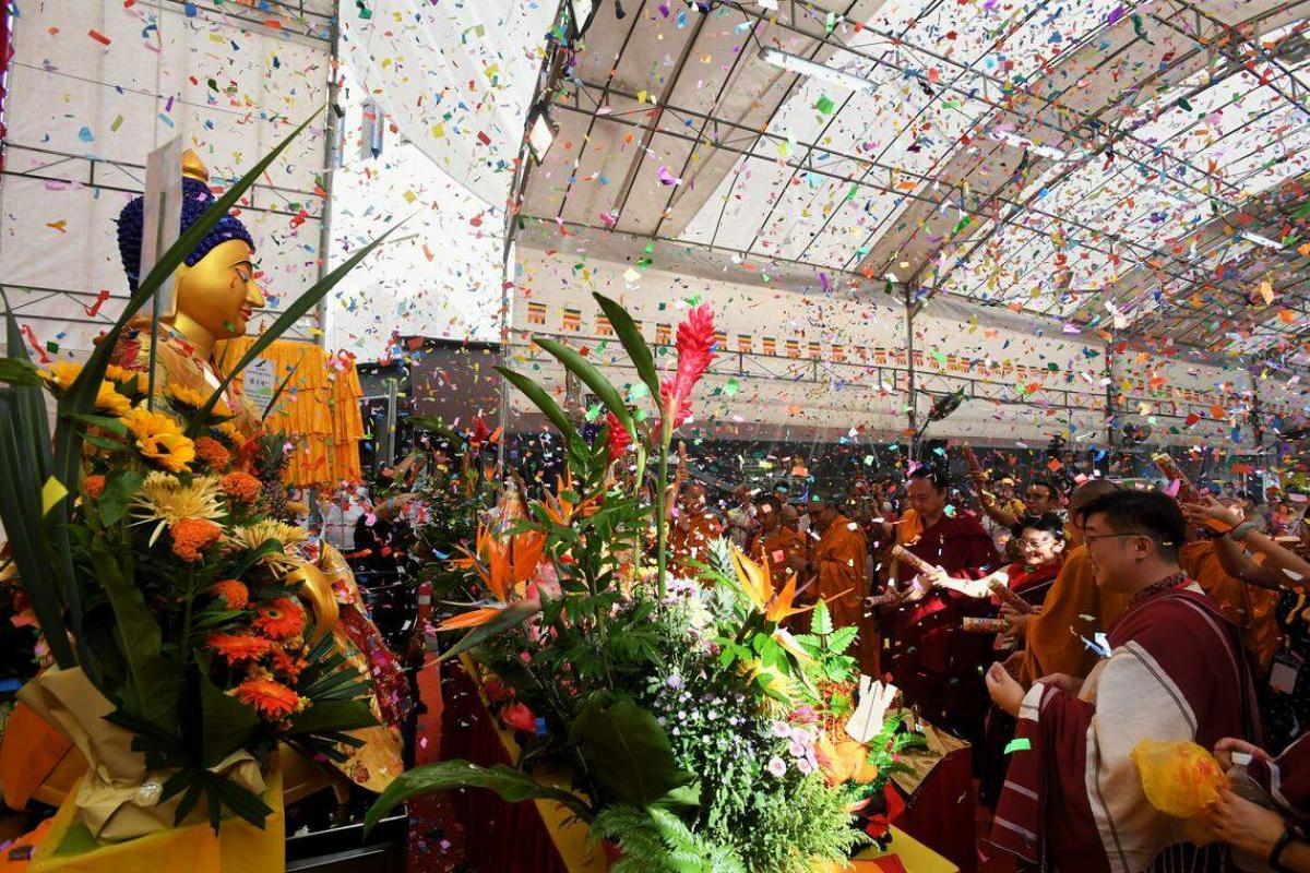 In Pictures: Devotees honour Buddha on Vesak Day | The Straits Times