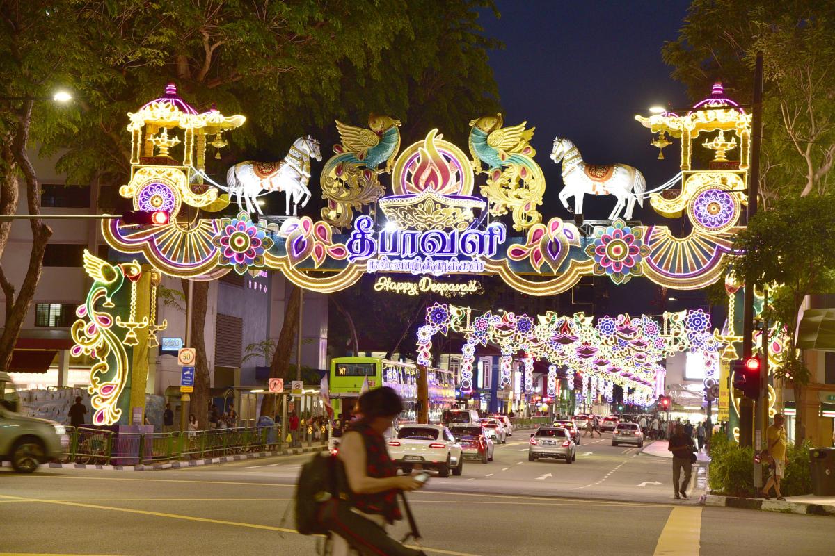 Let’s get lit: The Little India Deepavali light-up | The Straits Times