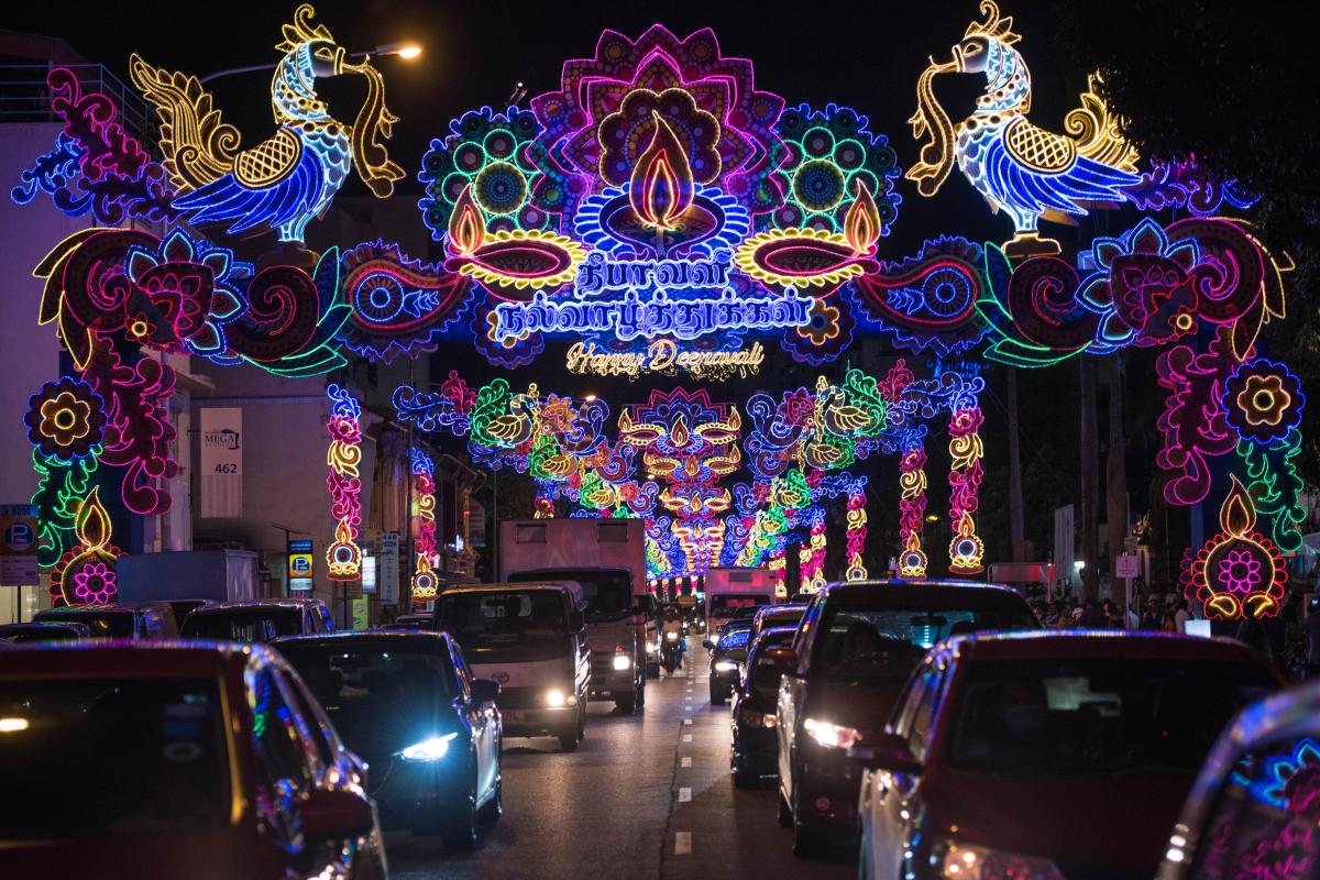 Let’s get lit: The Little India Deepavali light-up | The Straits Times